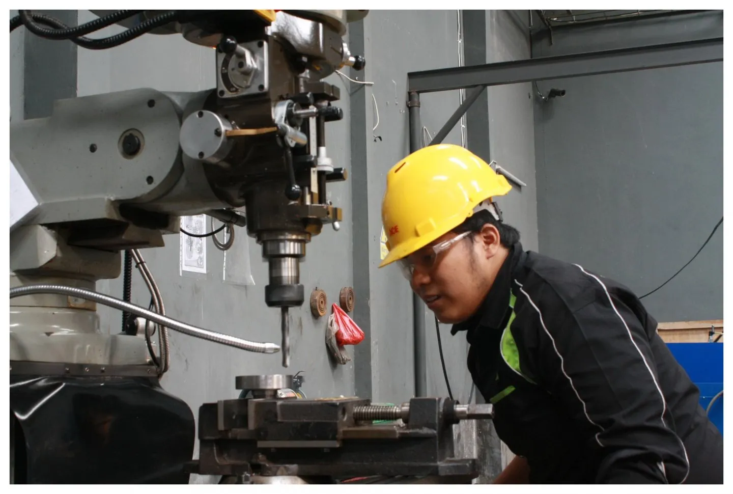 Milling Machine | Services | PT. Borneo Mandiri Investment